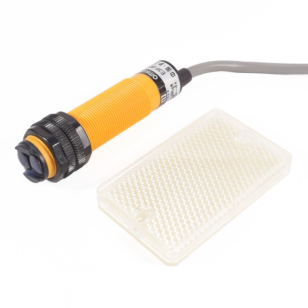 Sensor de proximidad fotoeléctrico reflex E3F-R2N12