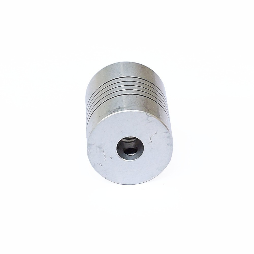 Acople flexible de aluminio de 6.35mm a 8mm